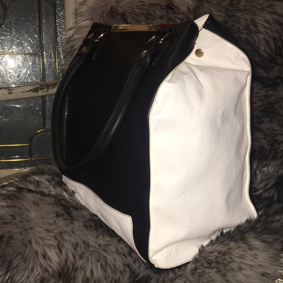 DSW | Bags | By Dsw Faux Leather Boho Bag | Poshmark